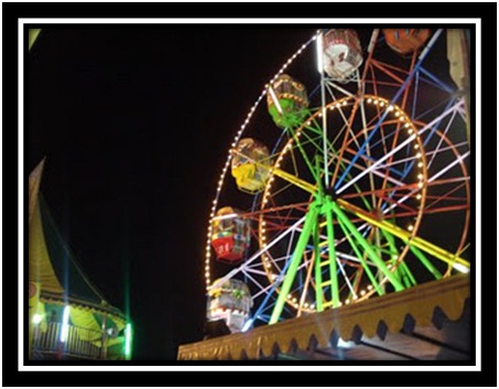 VOYAGE: Pasar Malam, Pasarnya Rakyat