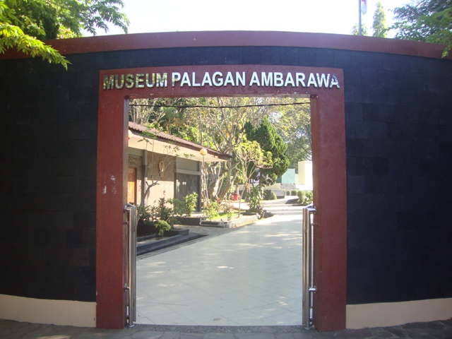 MUDAH BELAJAR IPS SMP : MONUMEN PALAGAN AMBARAWA & MUSEUM ISDIMAN
