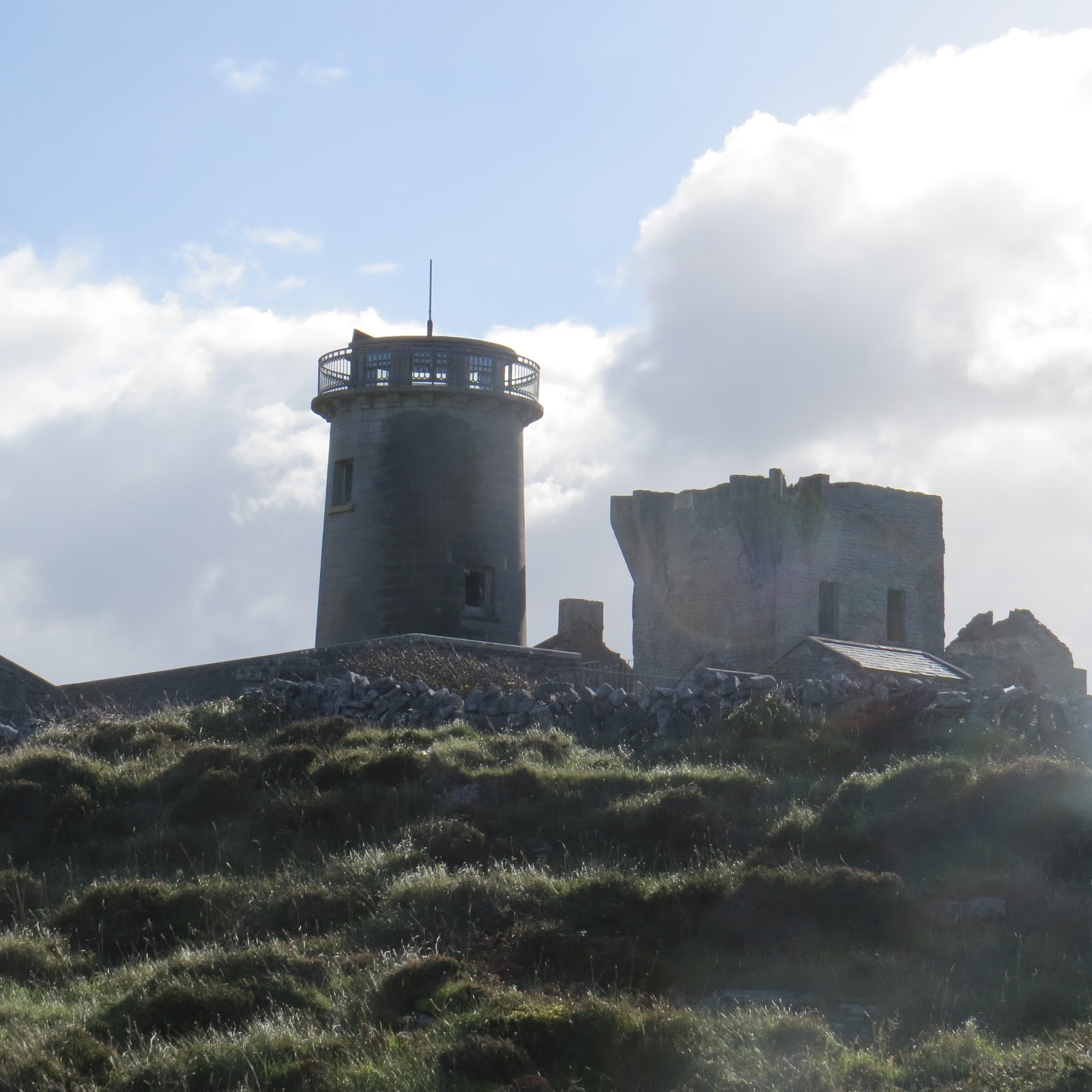Pete's Irish Lighthouses: Inis Mor (Dun Oghil) Light