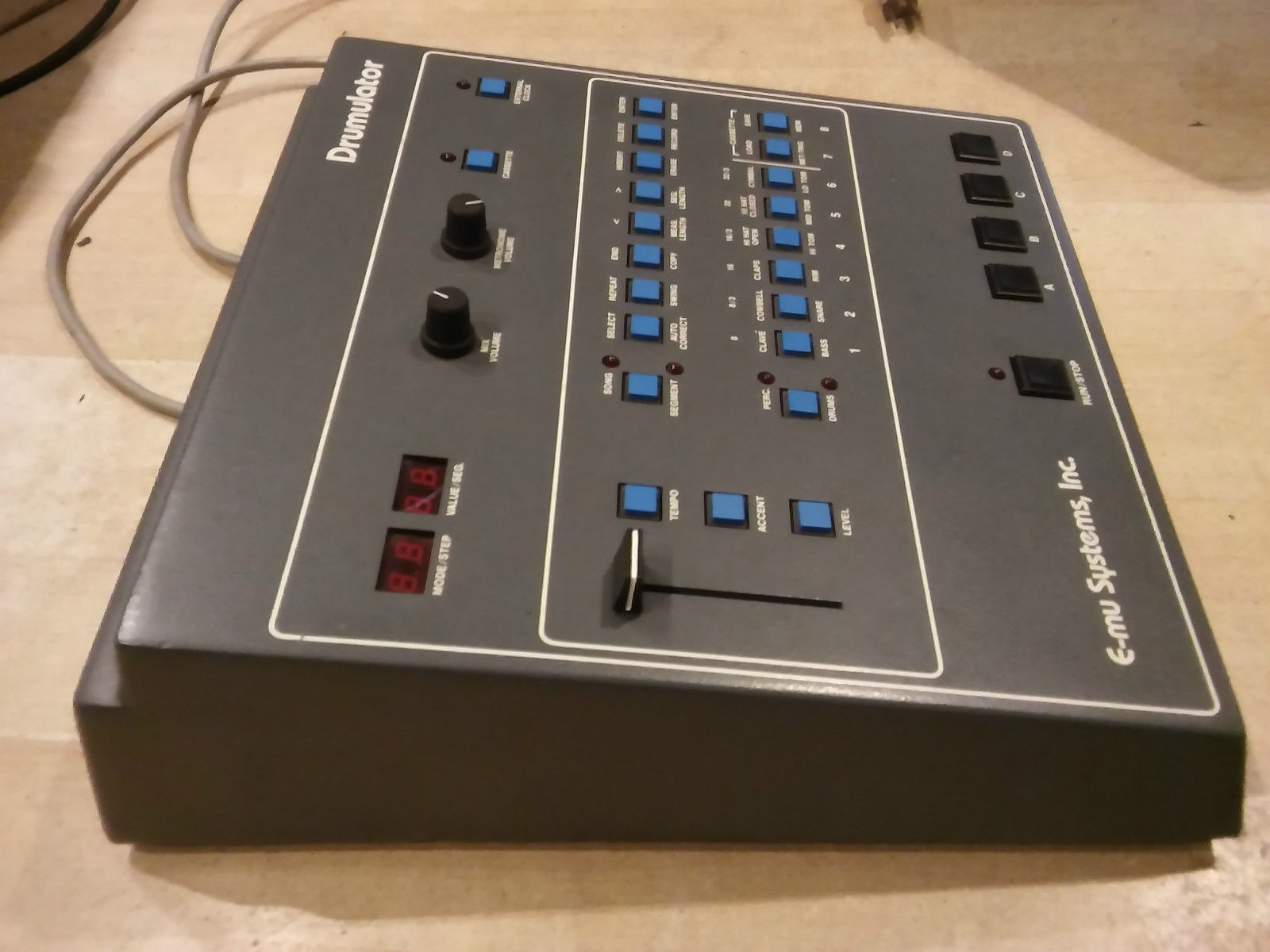 MATRIXSYNTH: E-MU DRUMULATOR