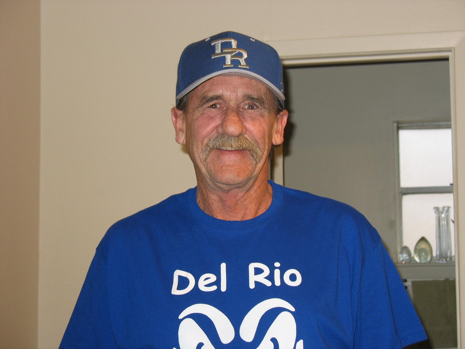 LISTO DEL RIO-ANDALE!: BATTER UP!!!!!!!!!!!