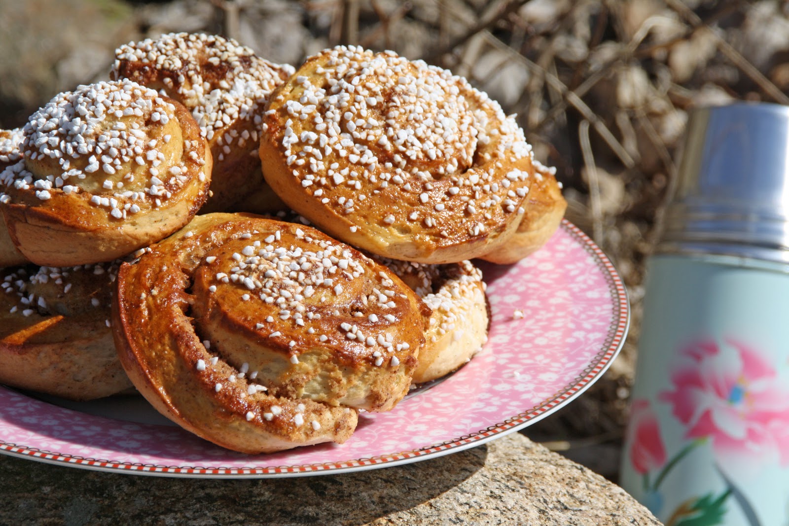 Välkommen till min blogg, fylld med smarrigheter!: Bullar