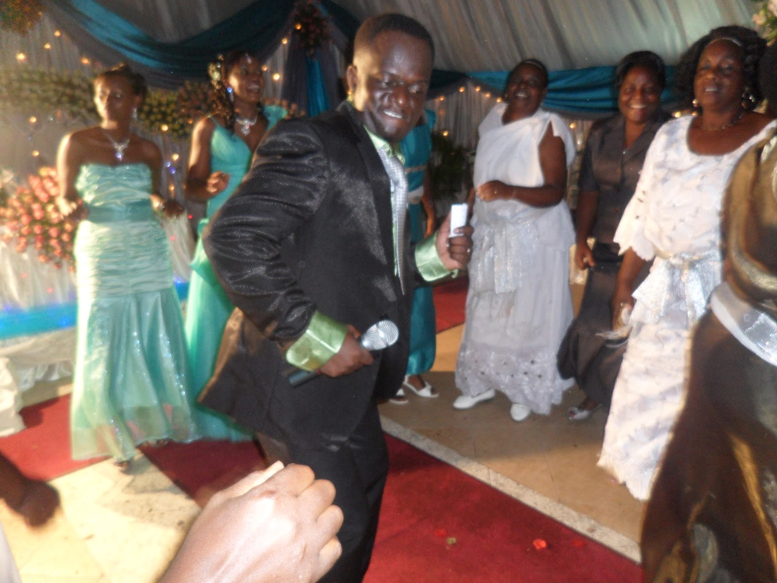 McNDIMBO ENTERTAINMENT: RAHA YA SHEREHE YA HARUSI