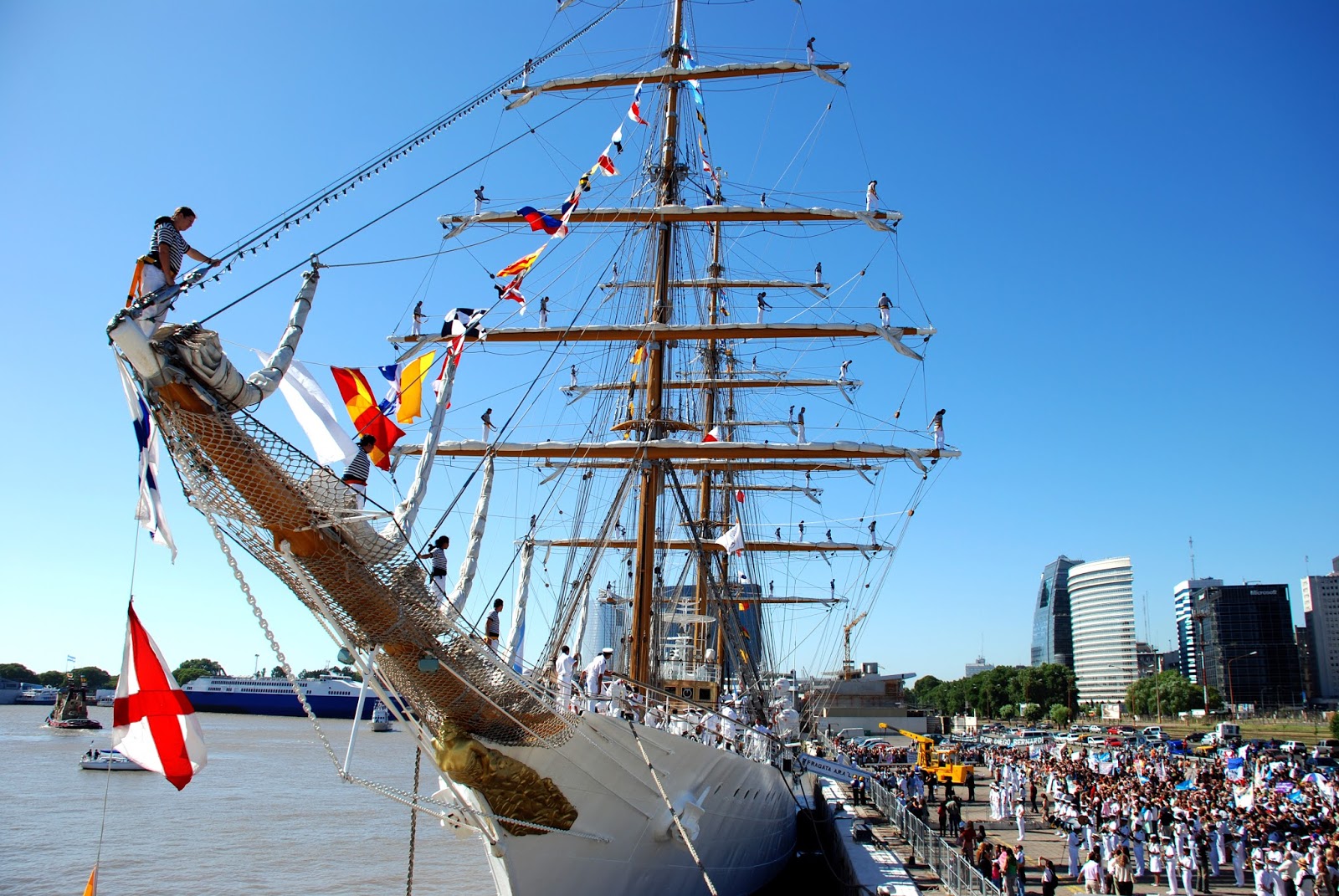 Poder Naval: Arribo de la Fragata ARA Libertad