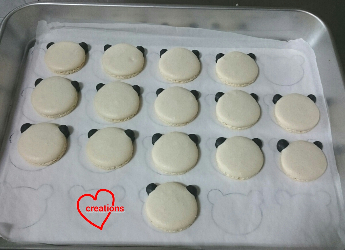 Loving Creations for You: Smiley Panda Assorted Macarons