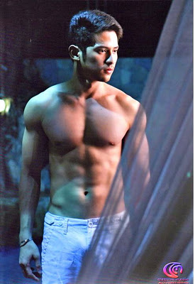 Bukol King Ahron Villena