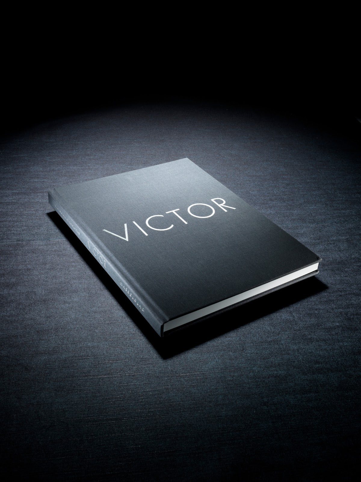 Photo Infos: Photography’s greats feature in the new issue of VICTOR