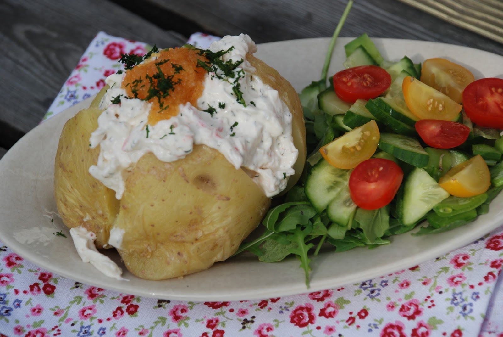 Smaskelismaskens: Bakad potatis med skagenröra