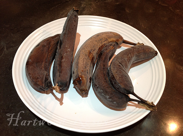 Hartwood Roses: Got Dead Bananas? Make Banana Bread.