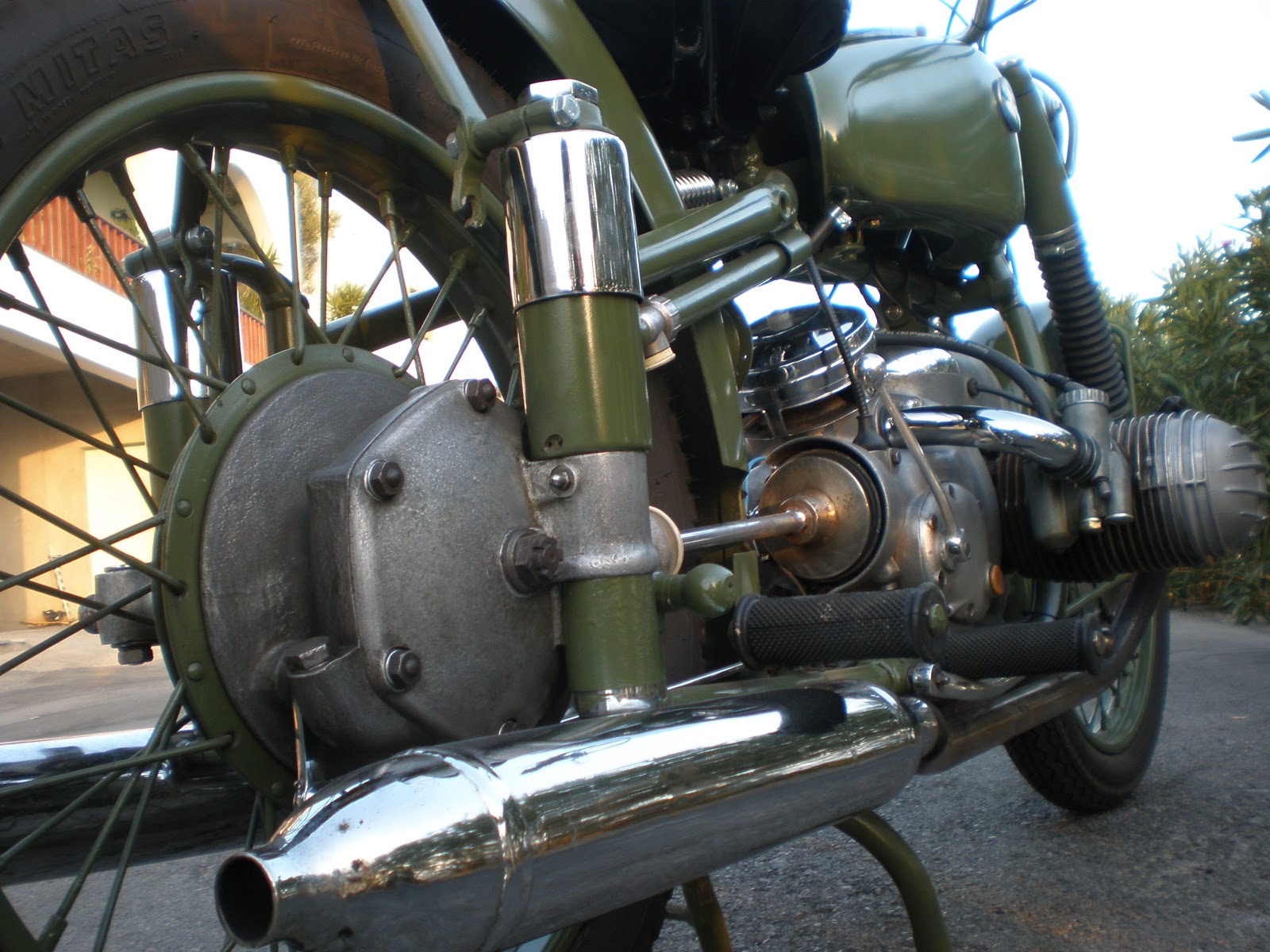 BMW Classics: BMW R67/2