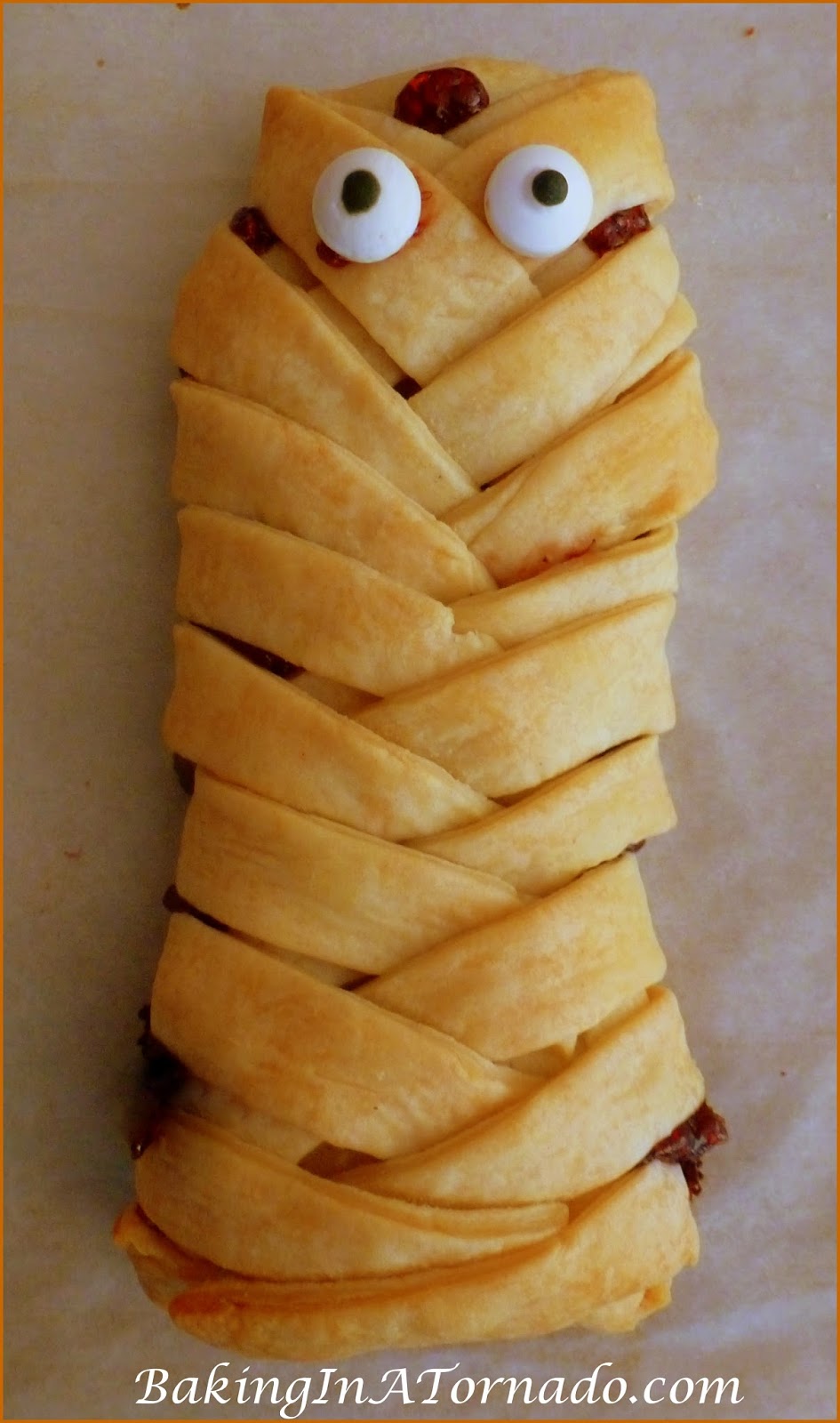 Baking in a Tornado: Individual Mummy Pies: Blog With Friends