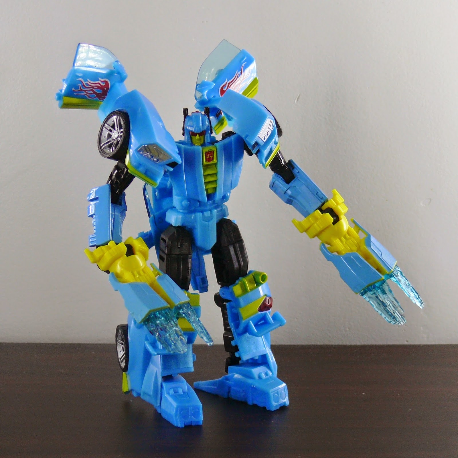 Blog Transformers.com: 1105: Generations Nightbeat