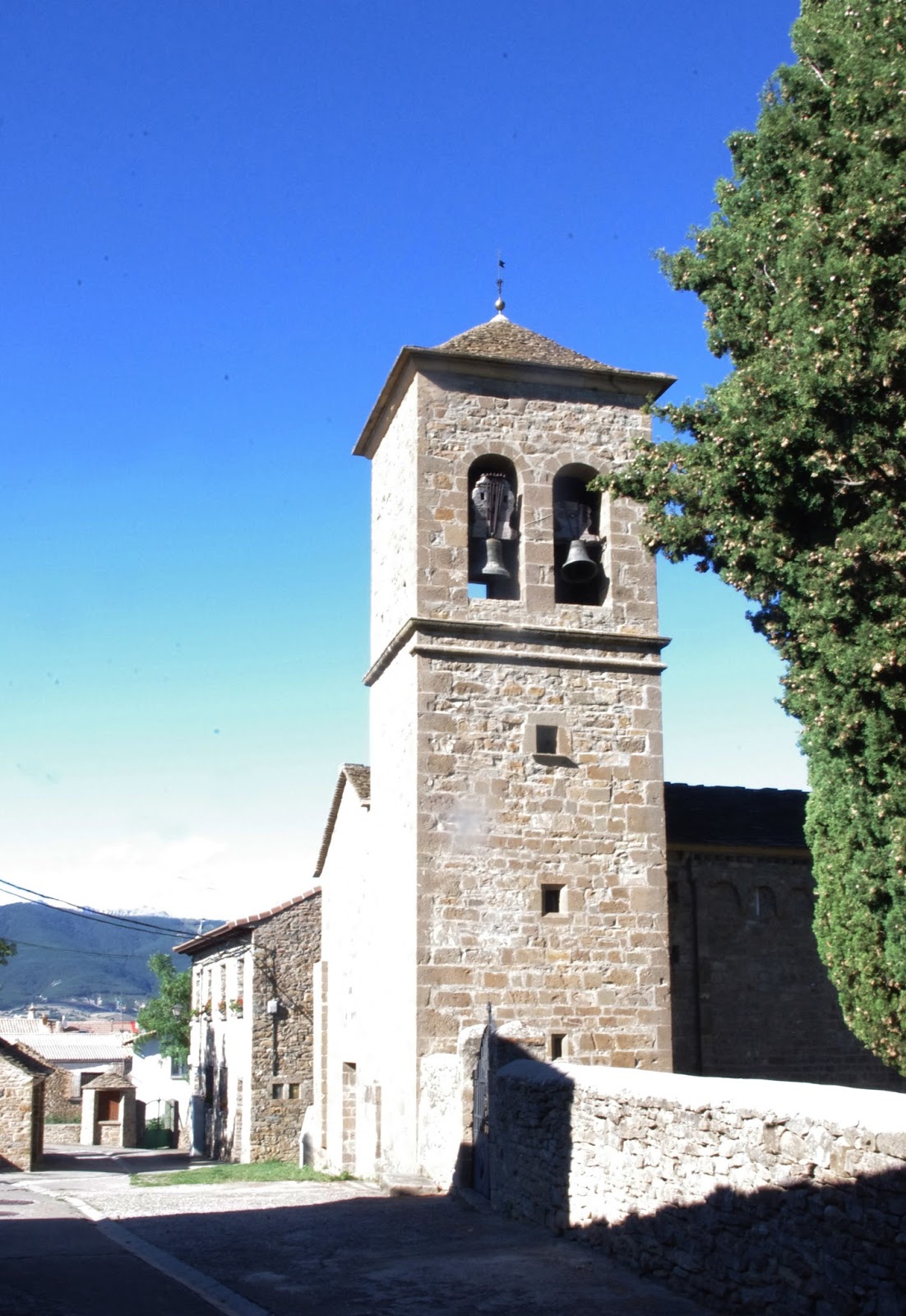 La cueva del coco: Barós, una visita breve...