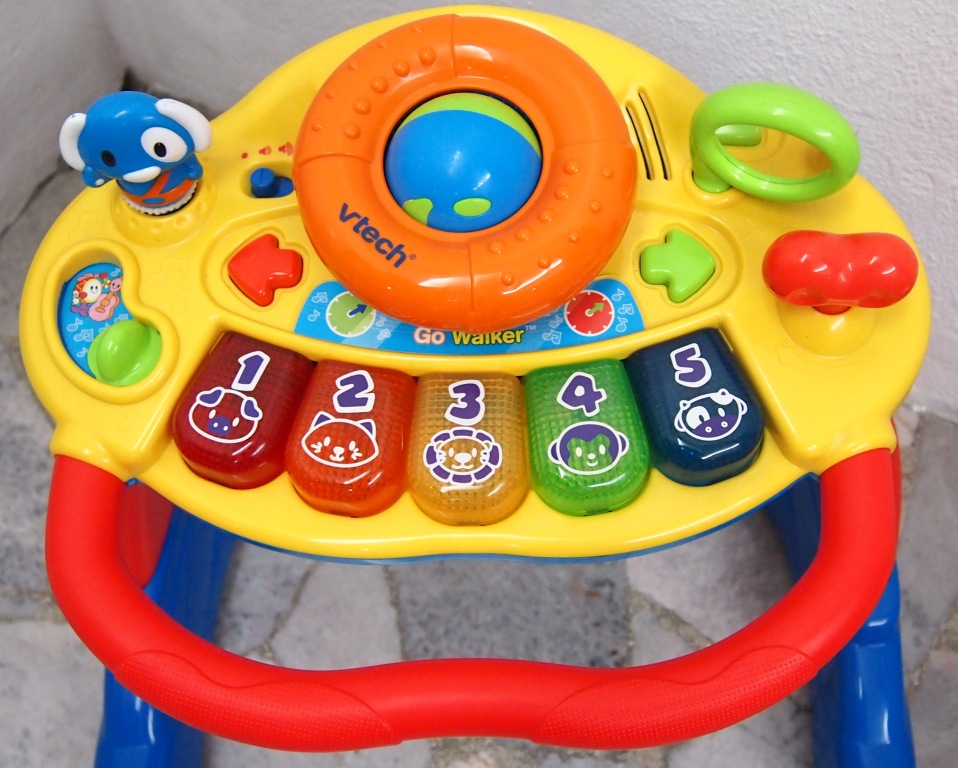 JuaiMurah: Vtech Grow N Go Walker