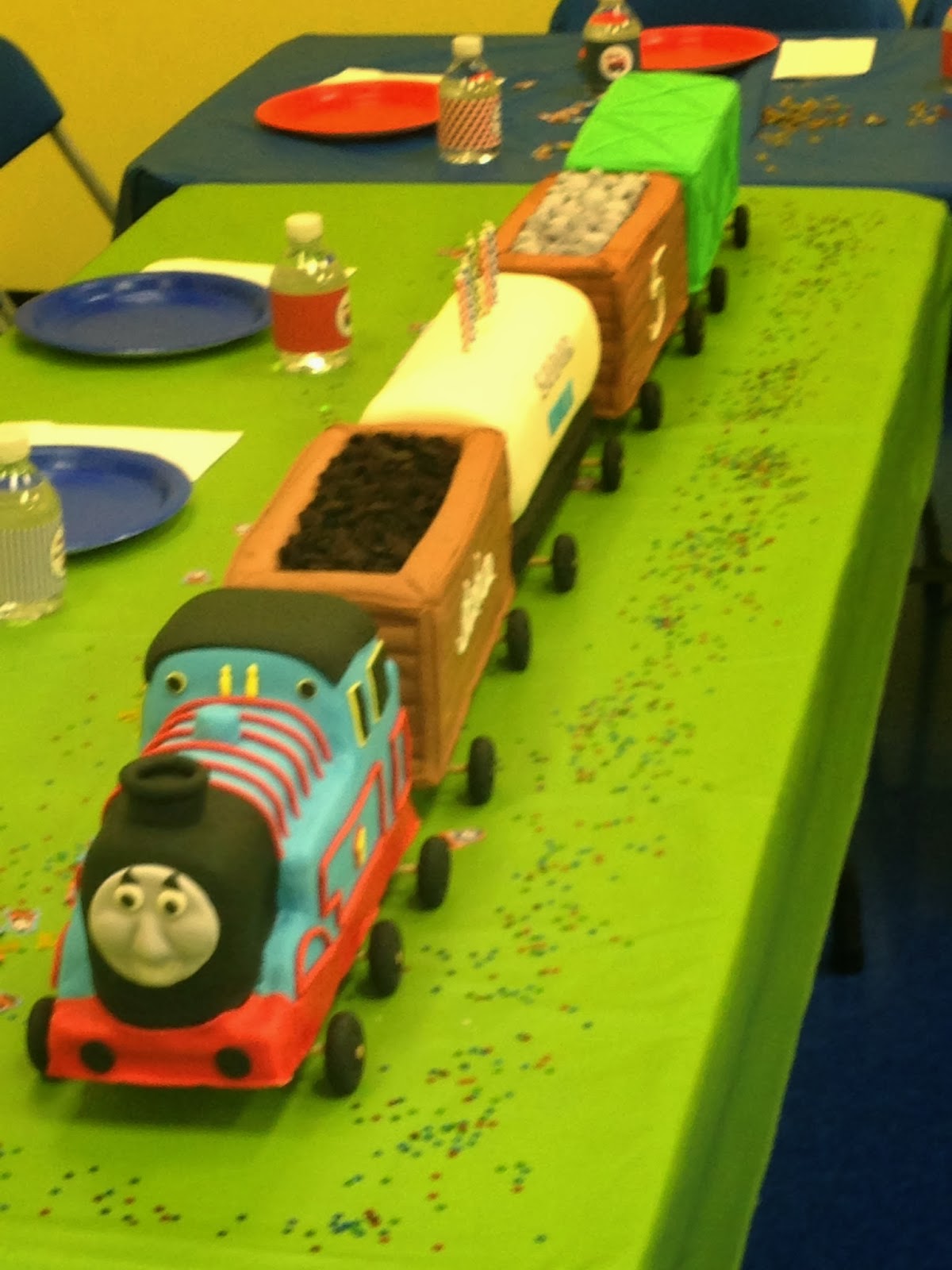Julie's Custom Confections: Thomas The Train