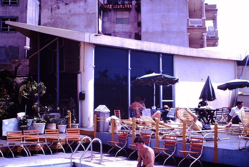 29 Found Photos That Capture American People Enjoying the Sun and Water ...