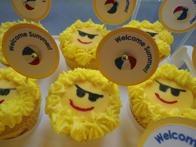 Always Make It A Party: End of School Cupcakes. Welcome Summer!