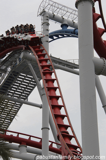 Family Travelogue: Battlestar Galactica Roller Coasters at Universal ...