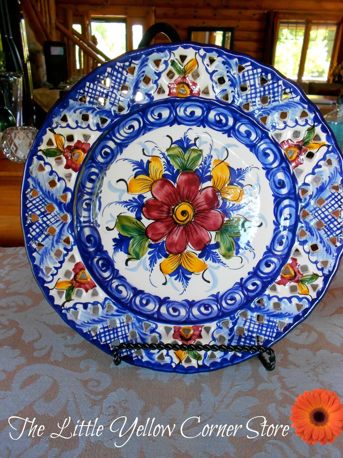 The Little Yellow Corner Store: Mexican and Portuguese Inspired Tablescape