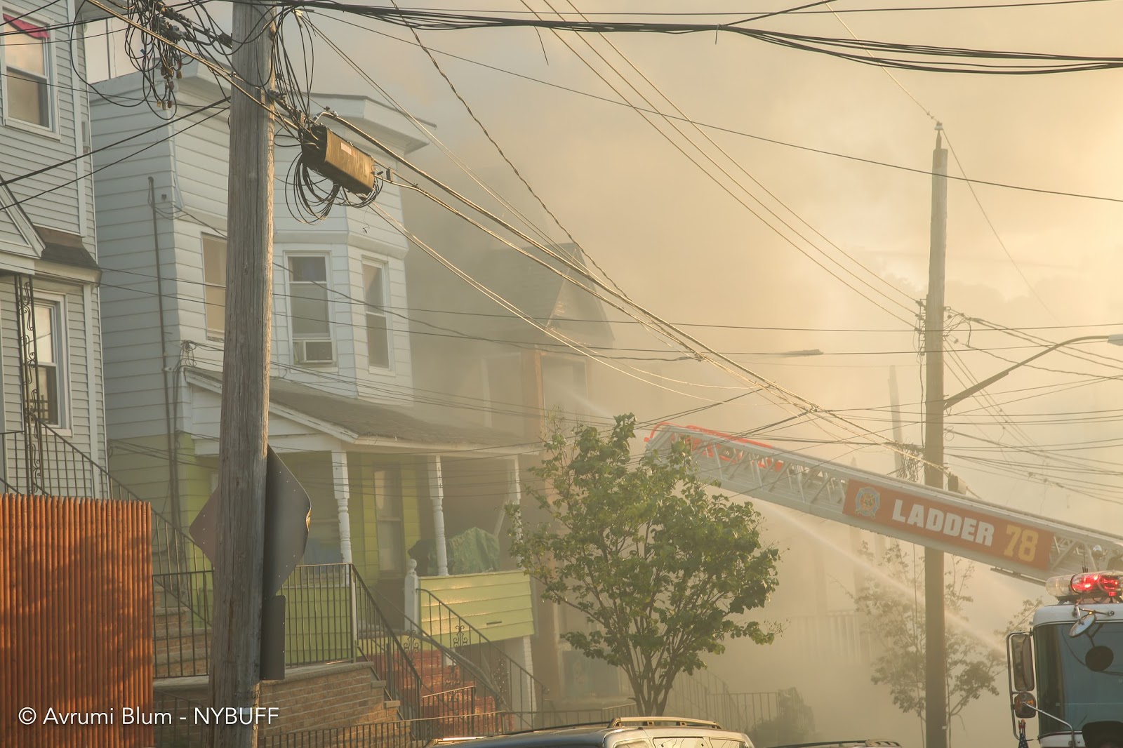New York Buff Media: Massive Staten Island fire destroys three houses ...