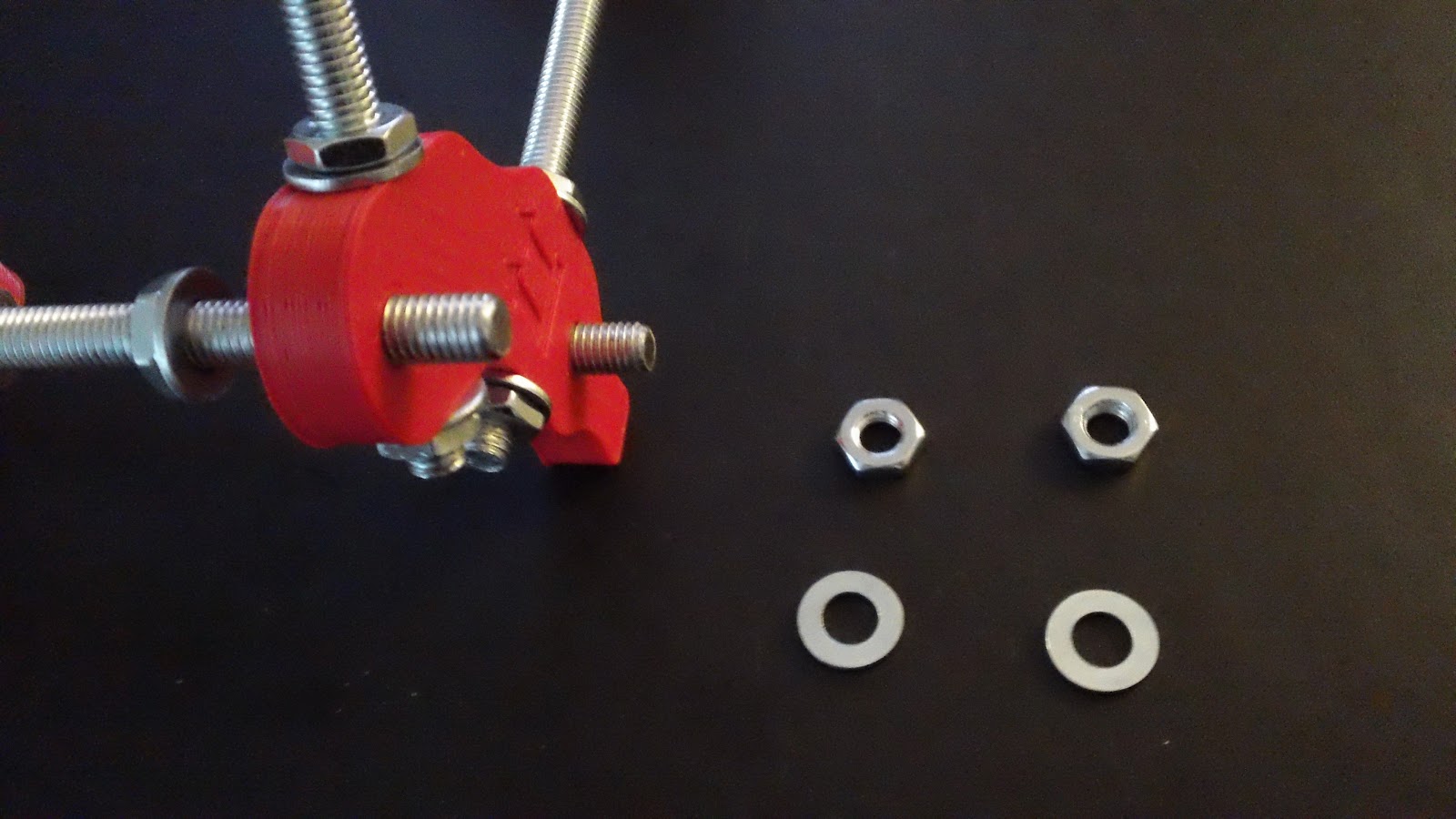 Tom's 3D Printer Guide: Affix front threaded rods to frame triangles