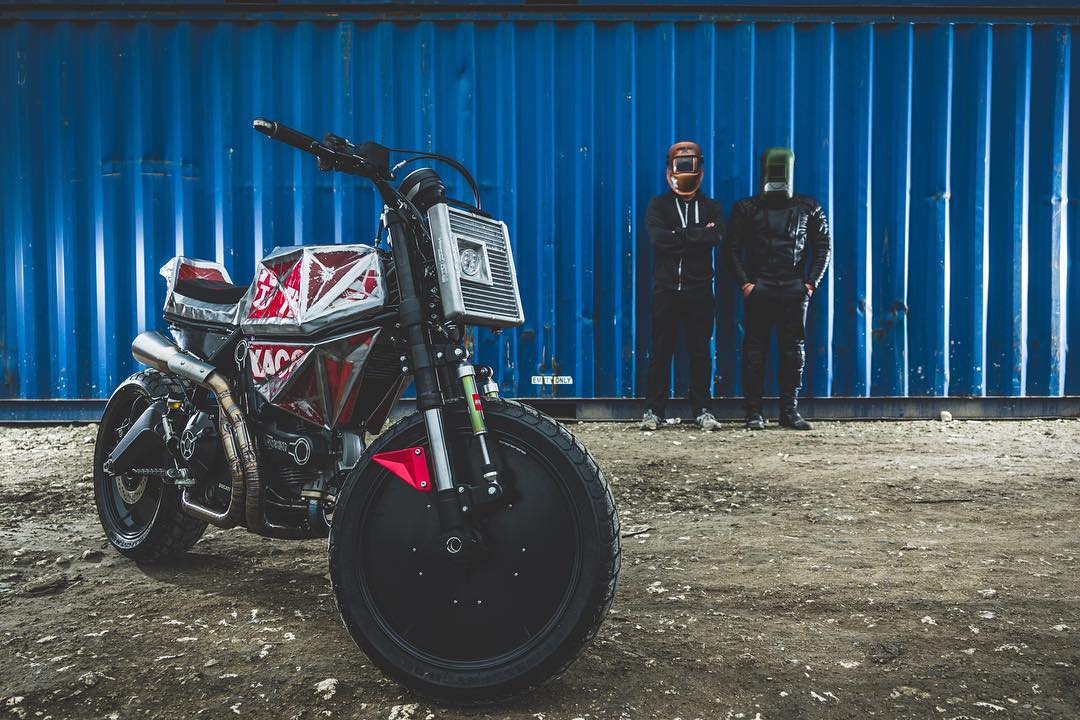 Flamingo Scambler - RocketGarage - Cafe Racer Magazine