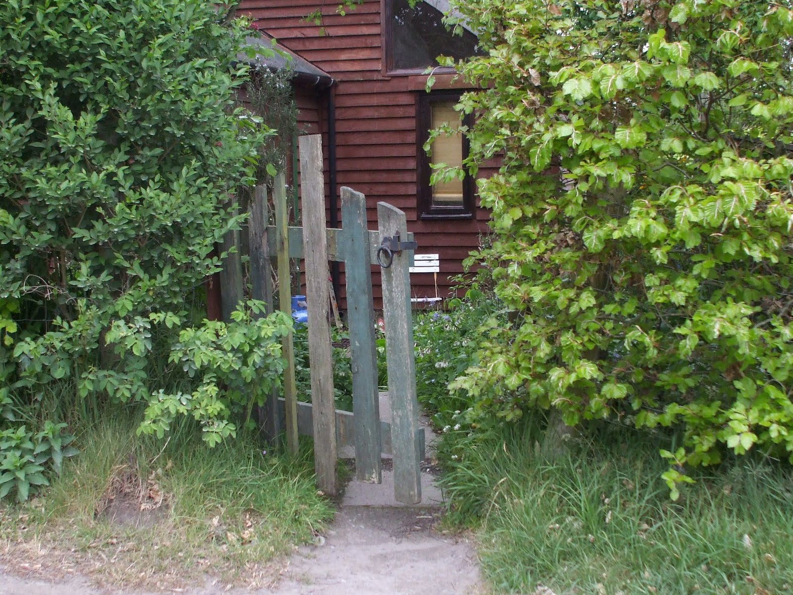 Sandy Lane, Pennard, Gower. Thoughts From My Heart: THE GATES OF SANDY ...
