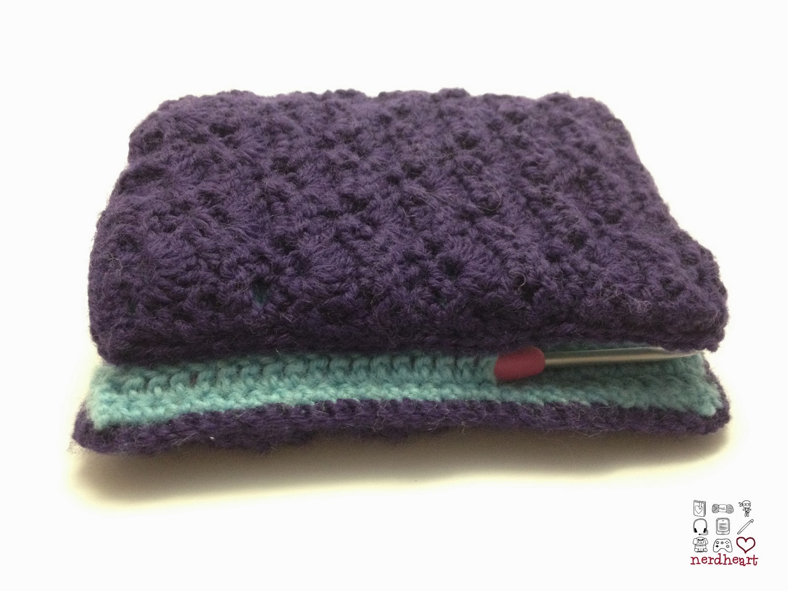 Nerdheart: Crocheted Crochet Hook Case
