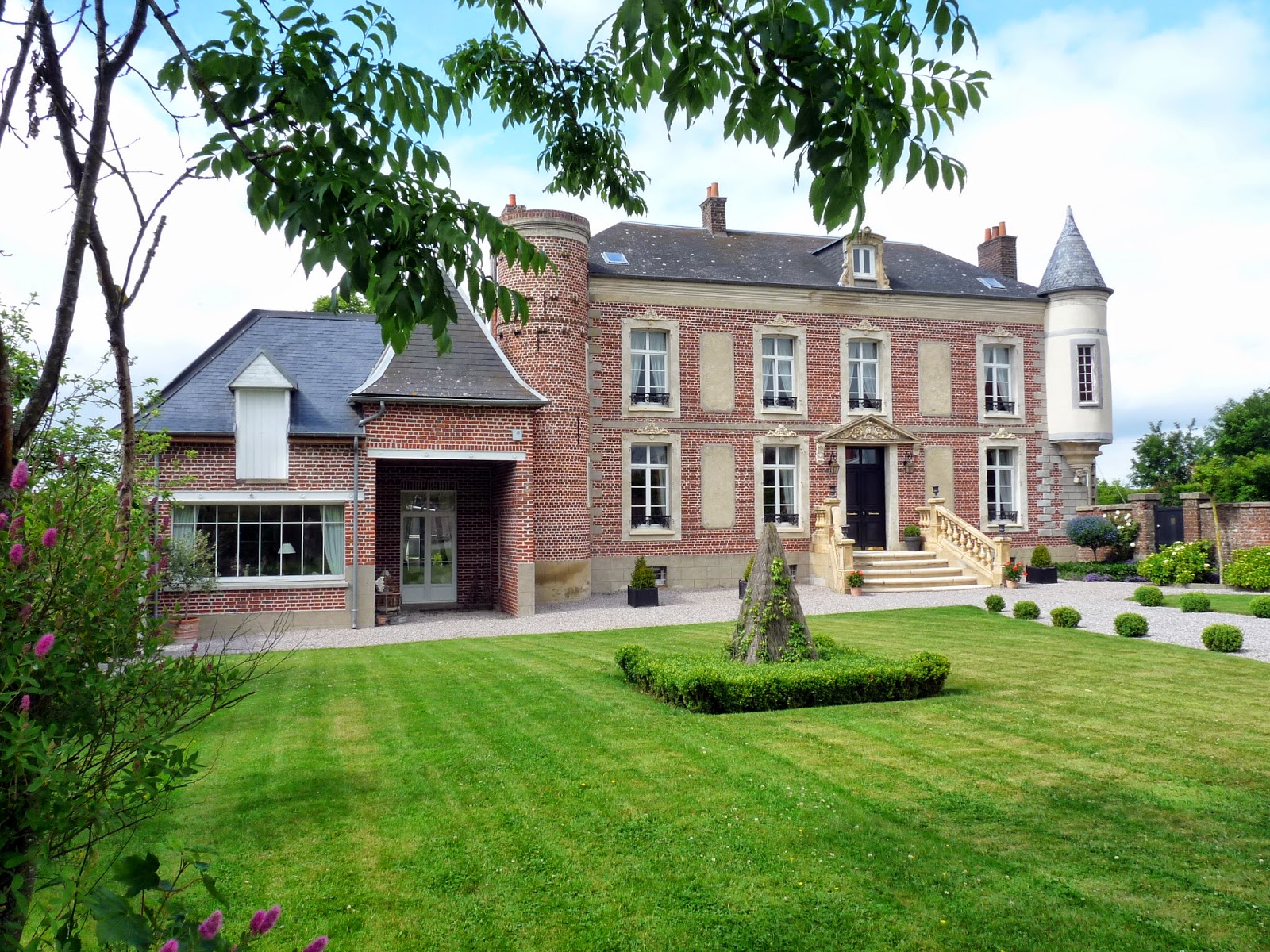 MARIE-ANNE HELMAN IMMOBILIER: Luxueux Manoir Du 16e Siecle Entre St ...