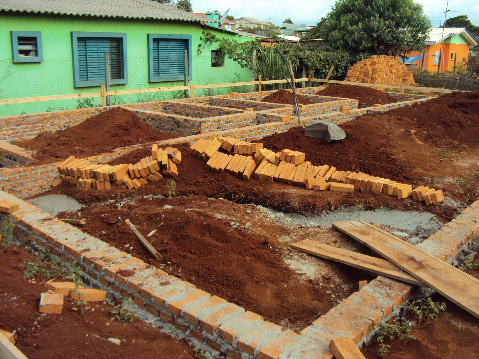 VIAGEM 2014: Alicerce qse pronto....