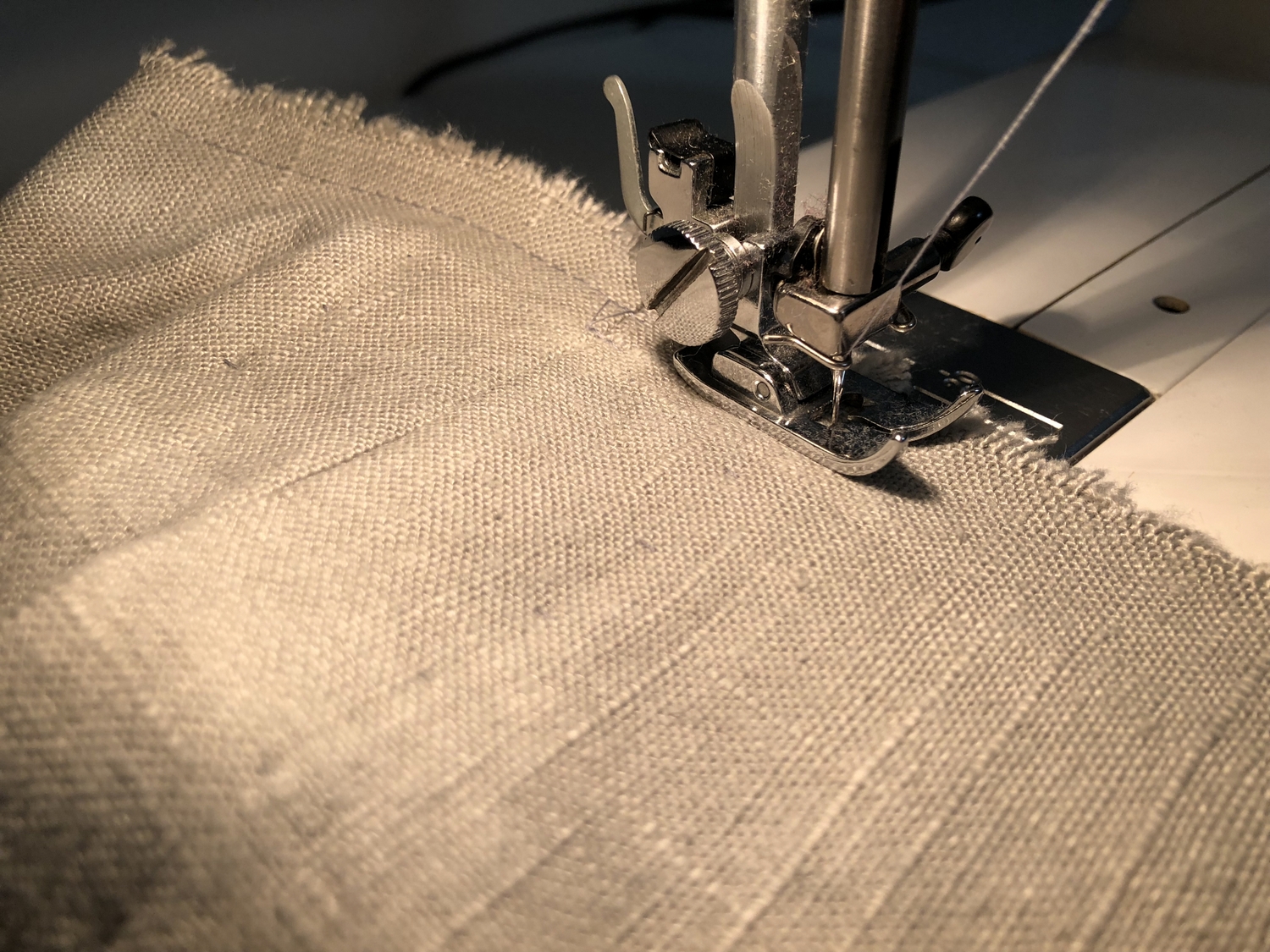 DIY upholstered & slipcovered bed tutorial / Create / Enjoy