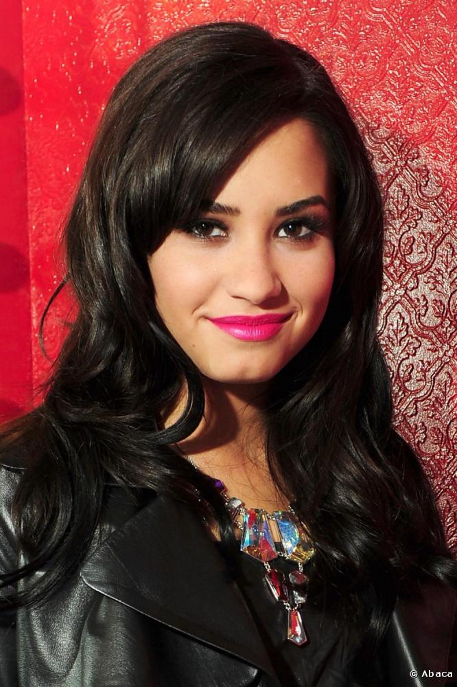 Demi Lovato Cool Pics Showbiz Guru