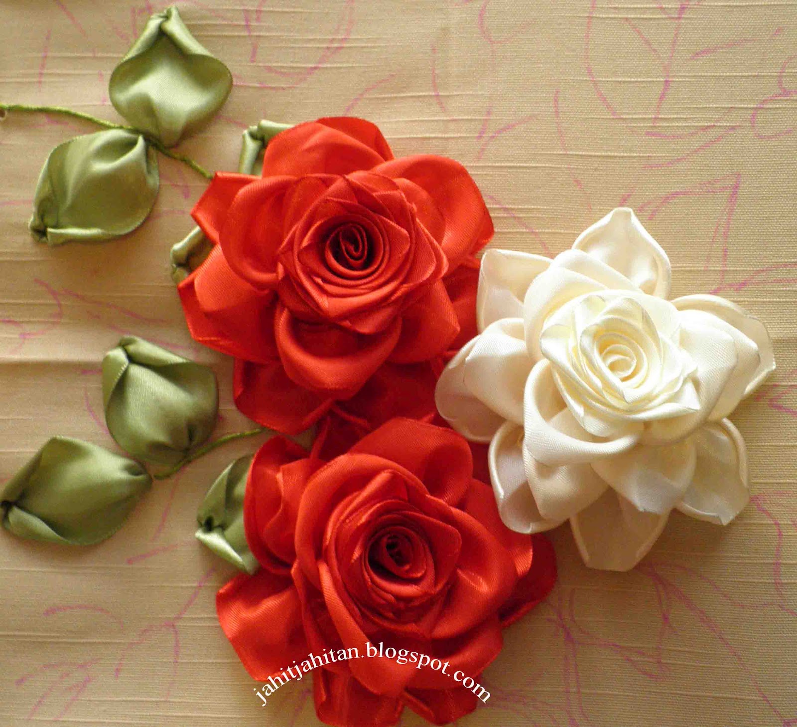 Jahit Jahitan: Sulaman Reben - Bunga Vintage