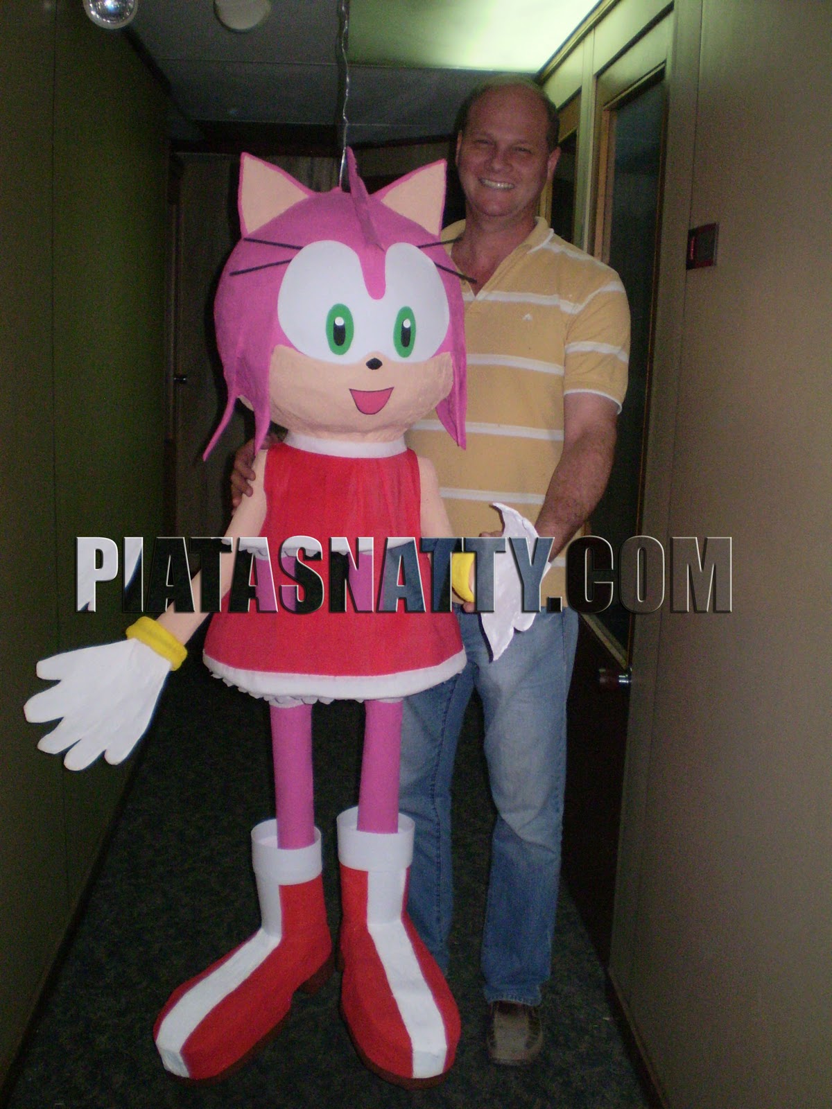 PIÑATAS NATTY @pinatas_eventos.natty: PIÑATA DE AMY ROSE