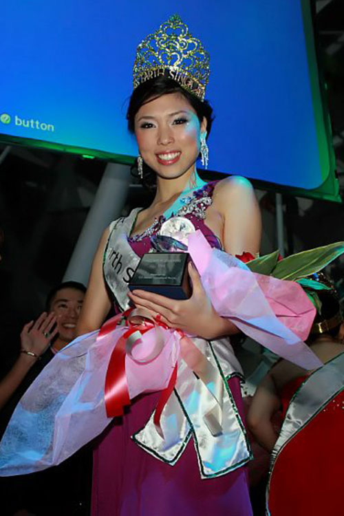 sonam-aerosoft: miss earth 2012