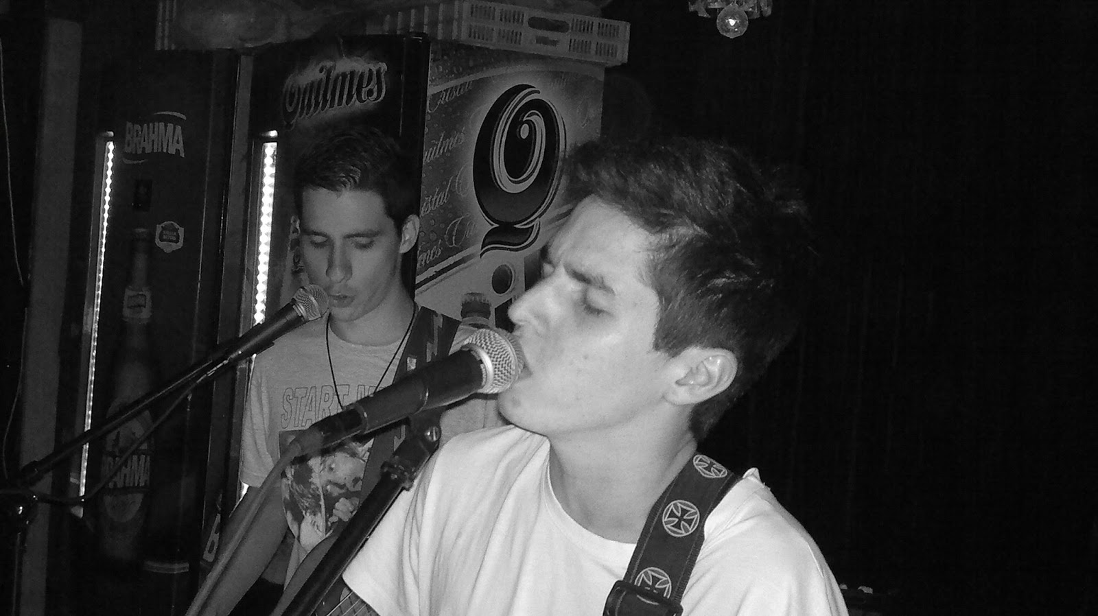 ROCK-MISIONERO: IMPUNTUALES - Disco; "Cristales Rotos" (2017)