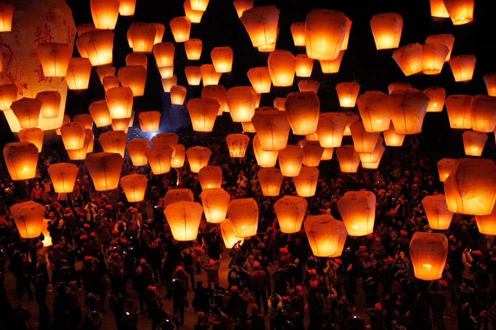 Online Travelers Guide: Lantern Festivals of Taiwan