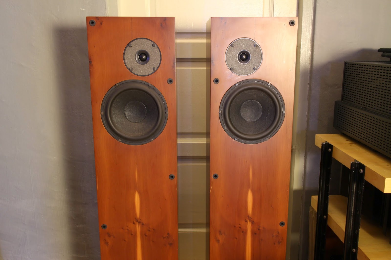 DONG FONG AUDIO: ProAc Response 2.5 (Used)