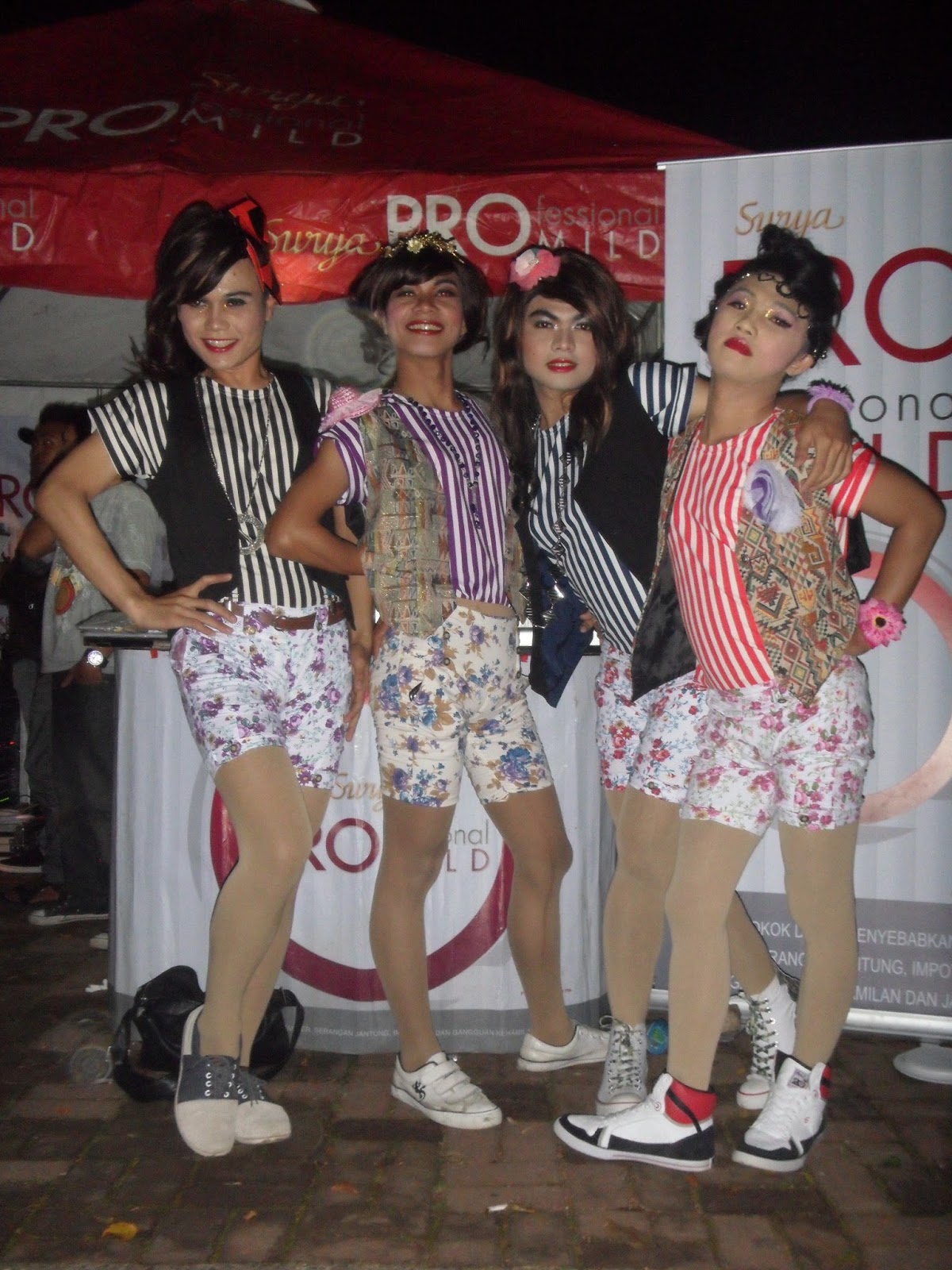 GUYAT-GEYOT POM POM BOYS