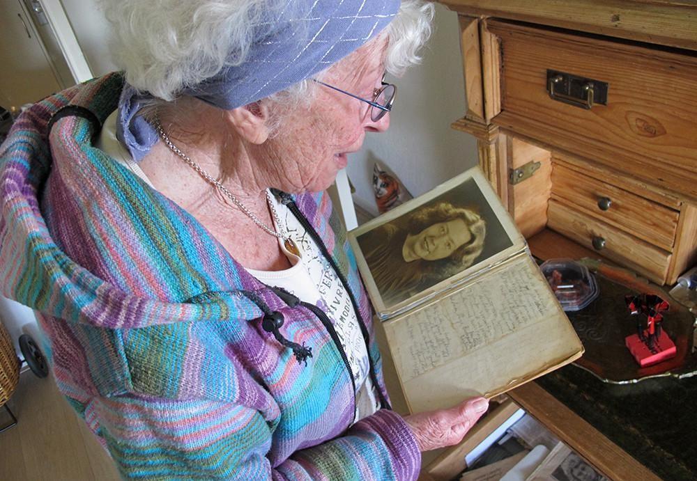 Meet the 90-Year-Old Woman Who Seduced and Killed Nazis in World War II ...