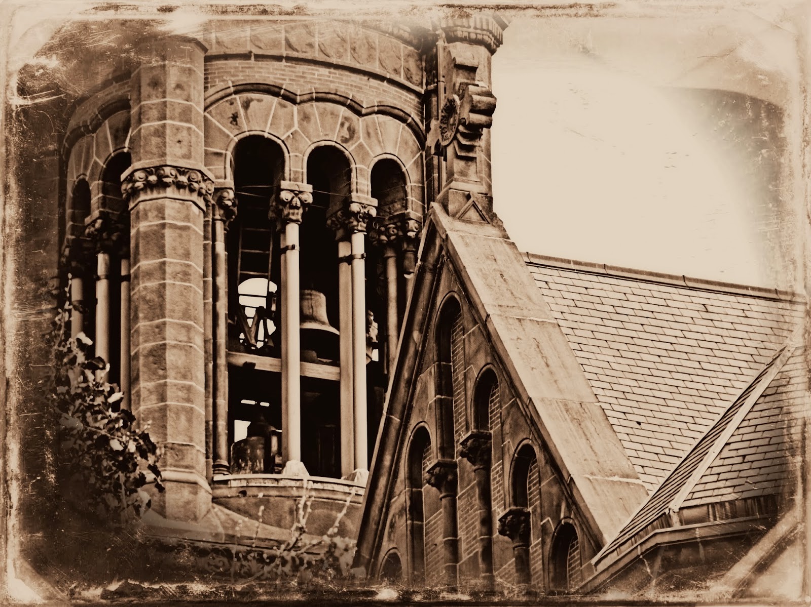 Taphophile Corner: New England's Death Bells