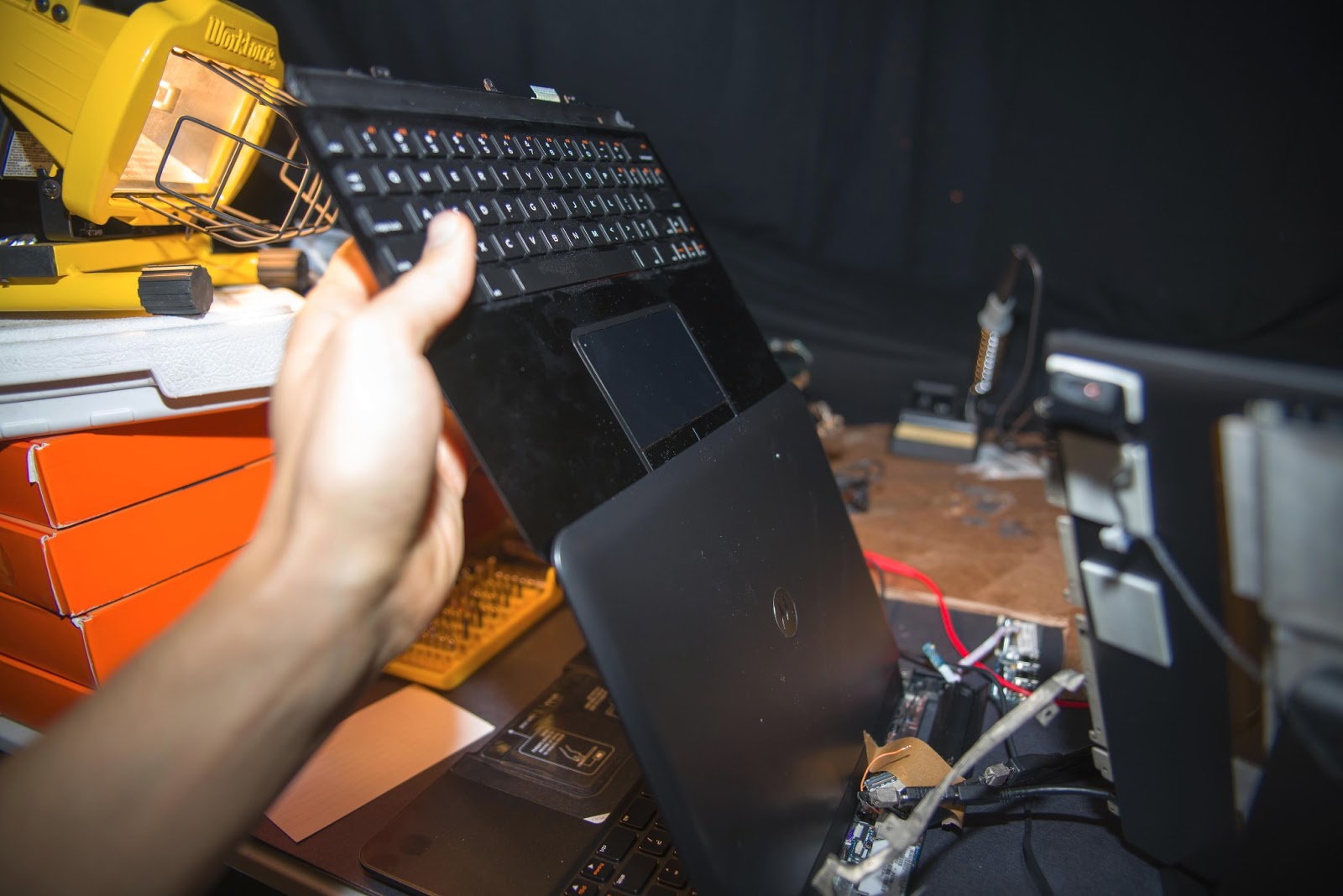 Motorola Atrix Lapdock mod projects