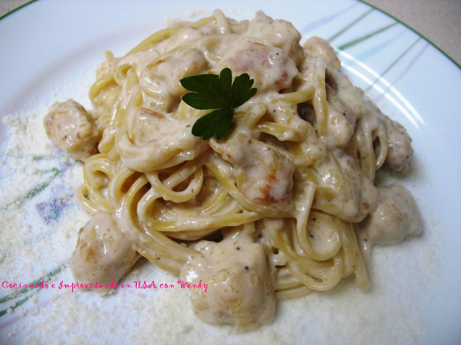 Cocinando con Wendy: PASTA AL ALFREDO CON POLLO