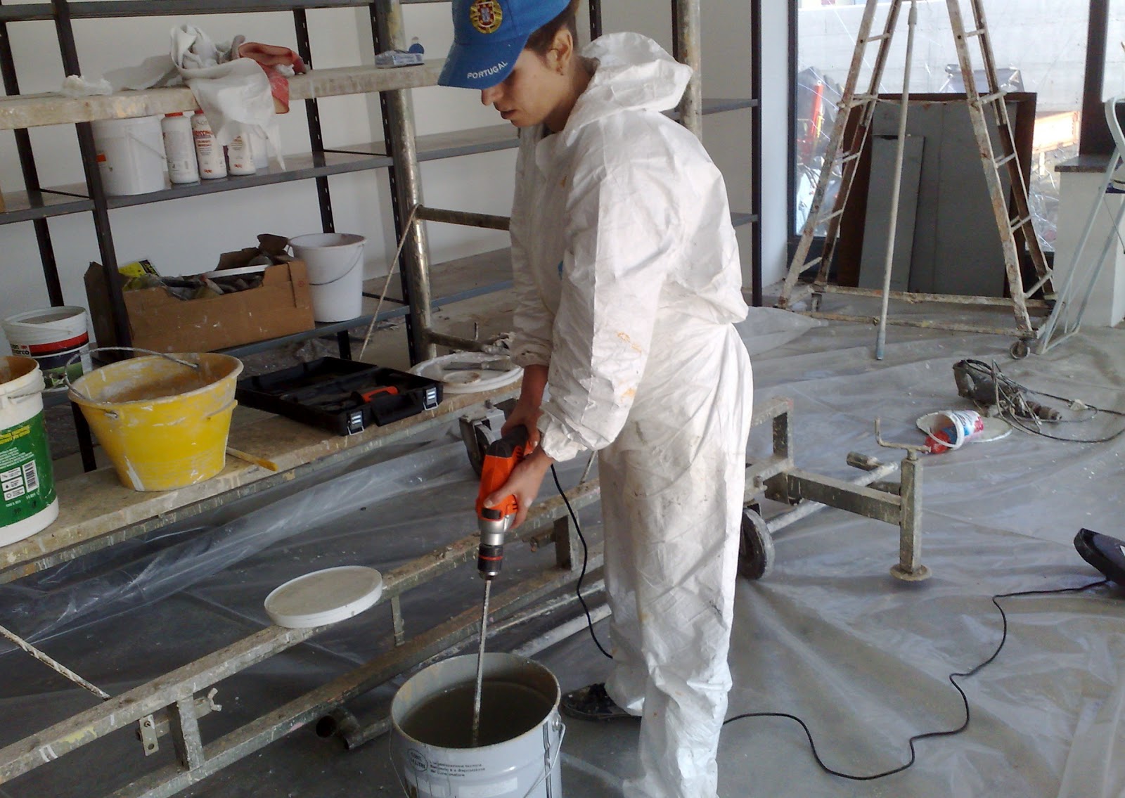 COMINODECORI : TINTEGGIATURE / VERNICIATURE INDUSTRIALI