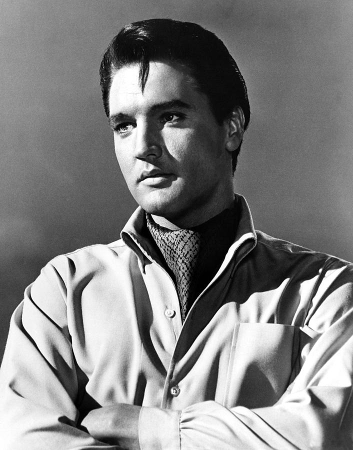ManAboutTownTV: Style: Elvis Presley