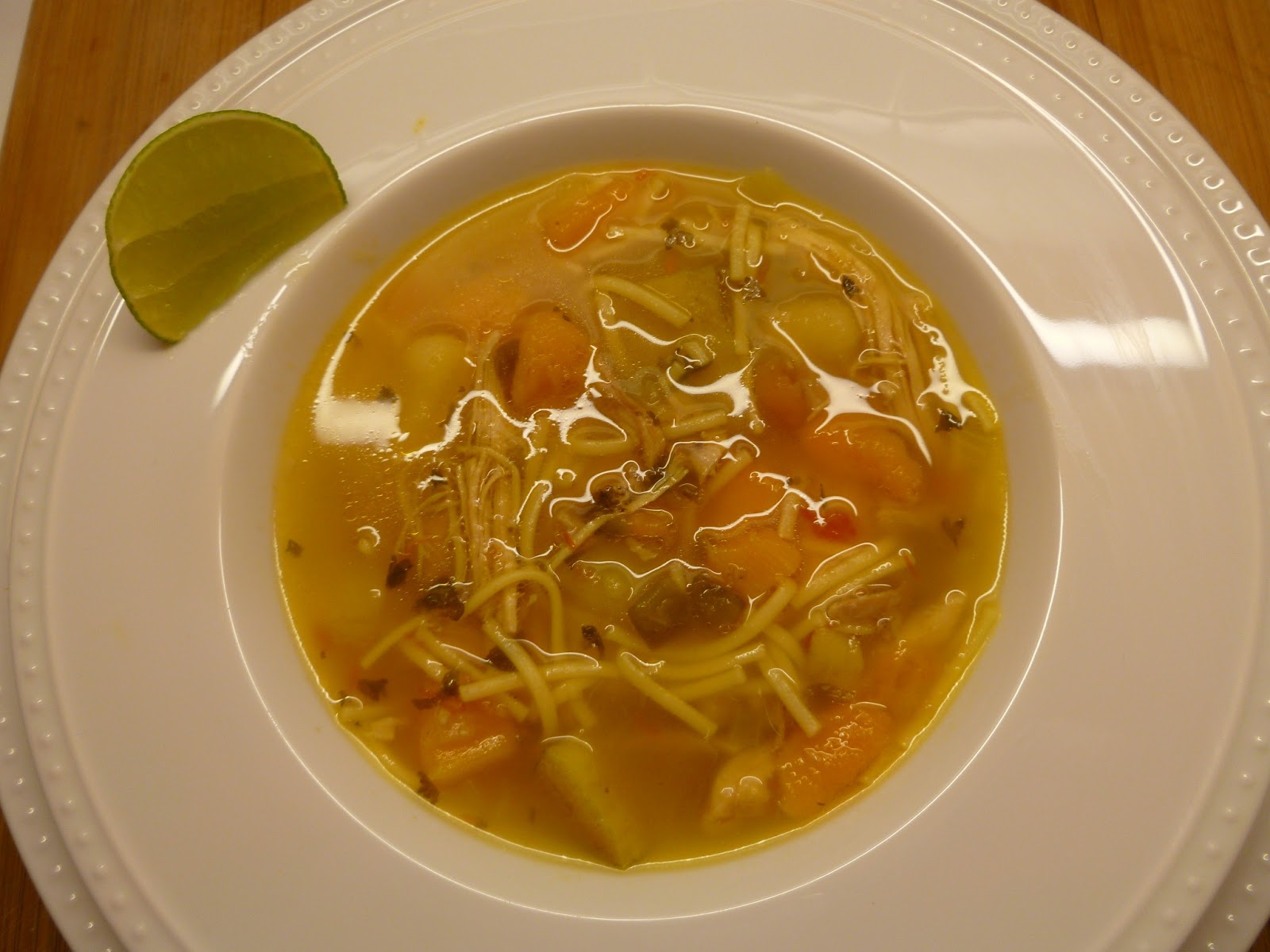 Lindaraxa: Sopa de Pollo...Cuban Style Chicken Soup