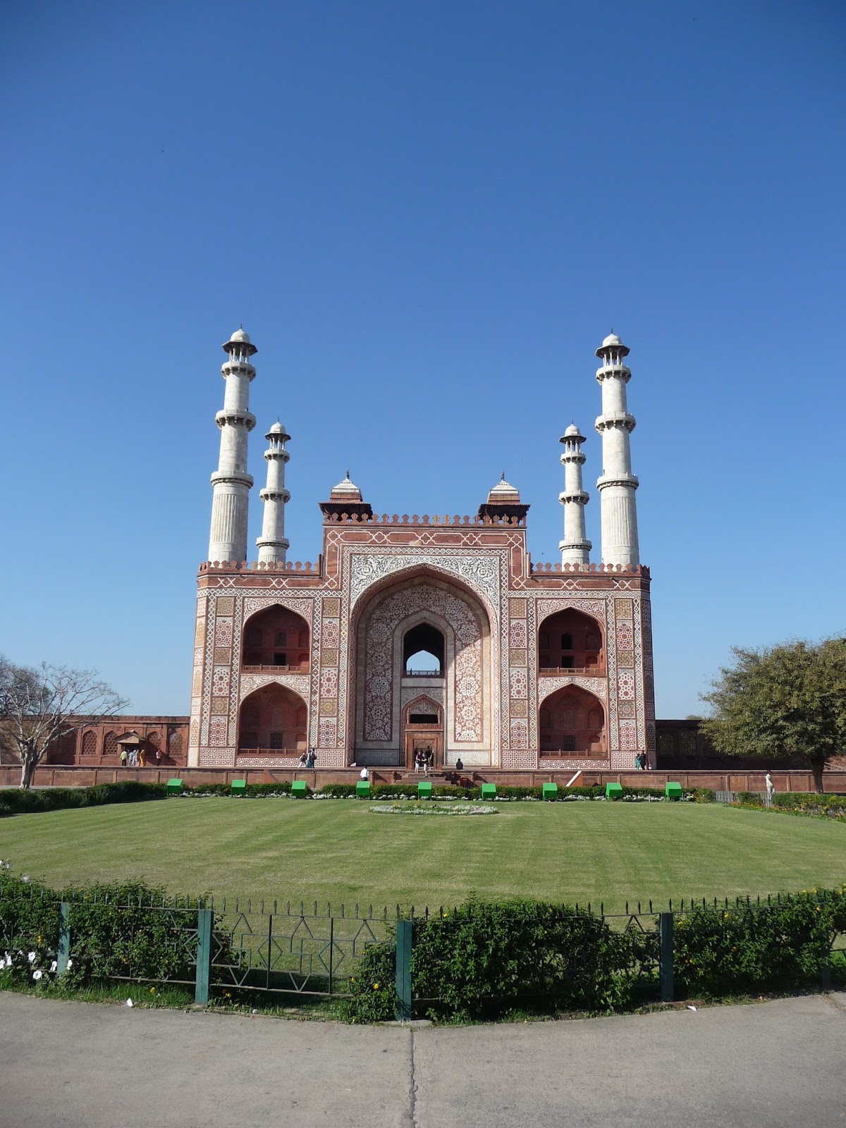 Akbar's Tomb at Sikandra near Agra in Uttar Pradesh | The journey of a ...