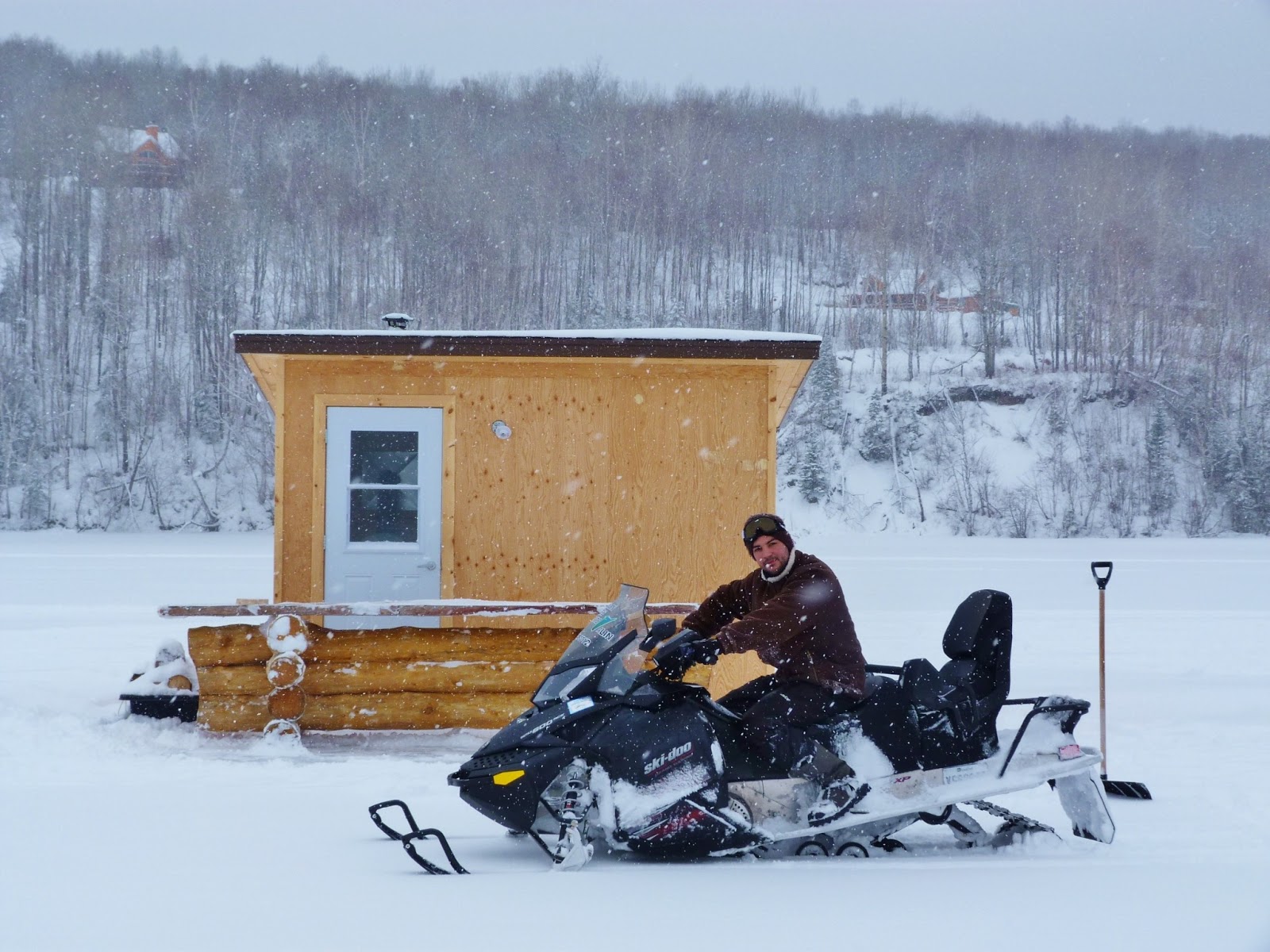 Une aventure au Québec: ça neige en Tabarnak