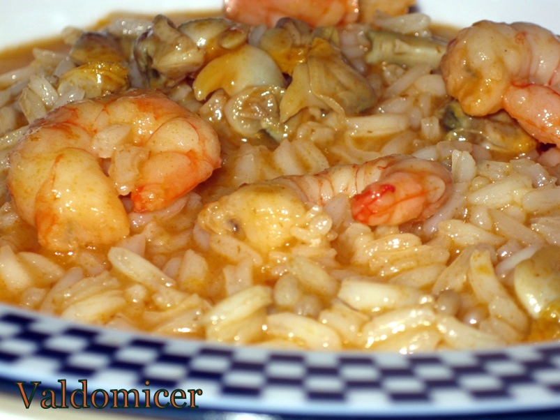 ANDANZAS Y RUTINAS: SOPA DE LANGOSTA A LO ANDY WARHOL.