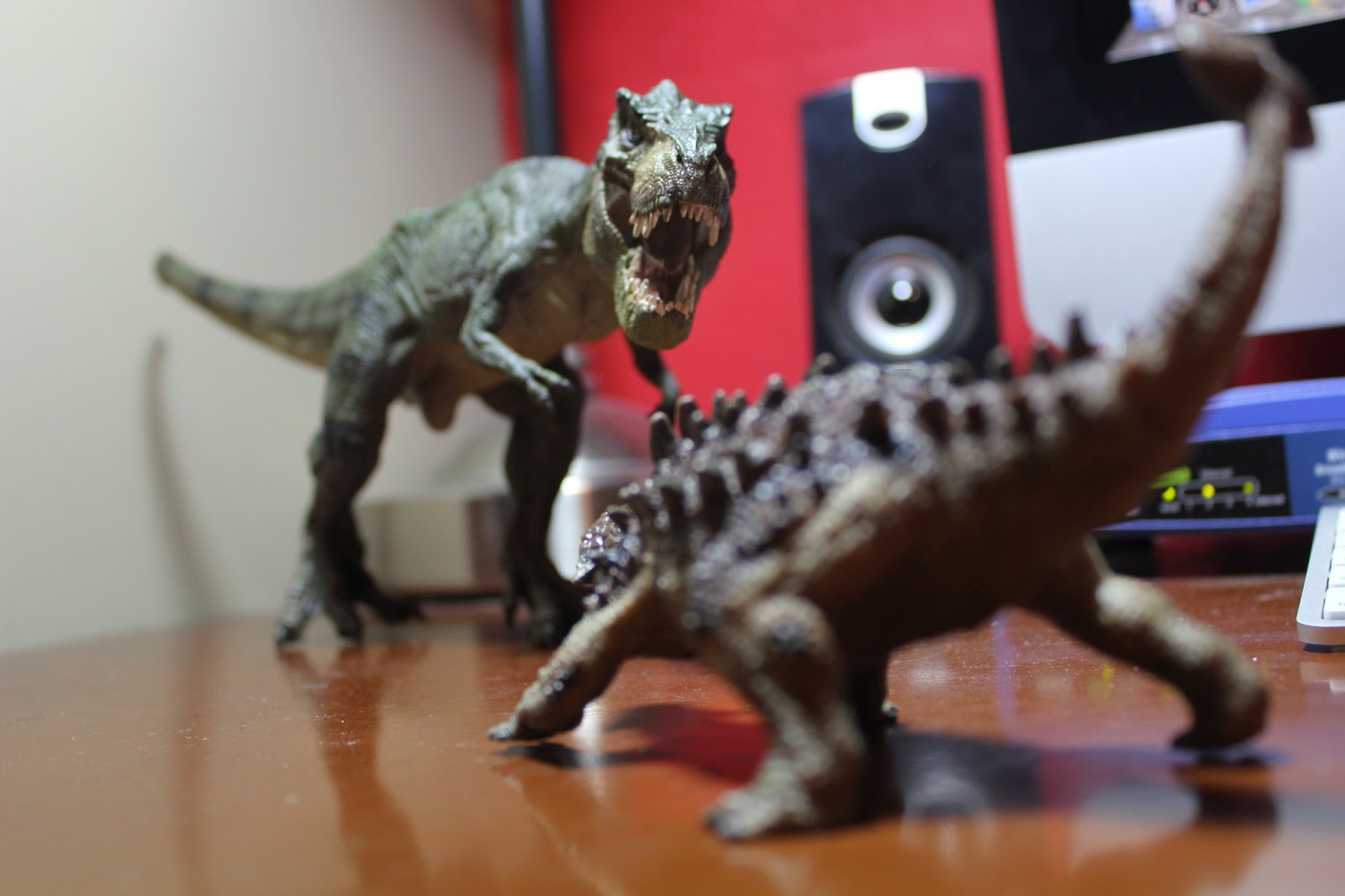 The Kaiju Planet: Toy Review - Papo Running T-Rex, Ankylosaurus, and ...